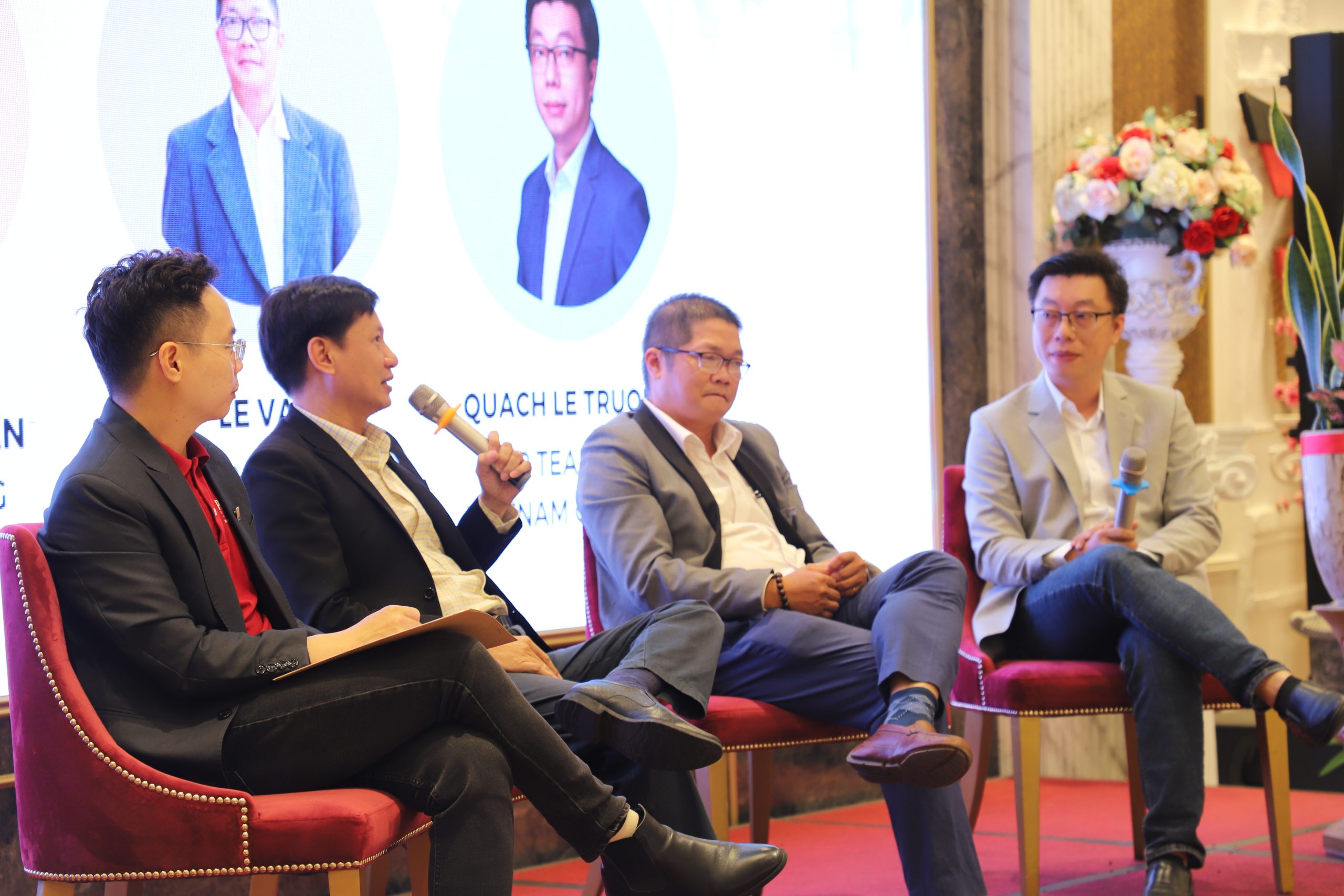 7. Mr. Nguyen Van Tuan PM of Diamond Lotus Riverside shared his compay ...